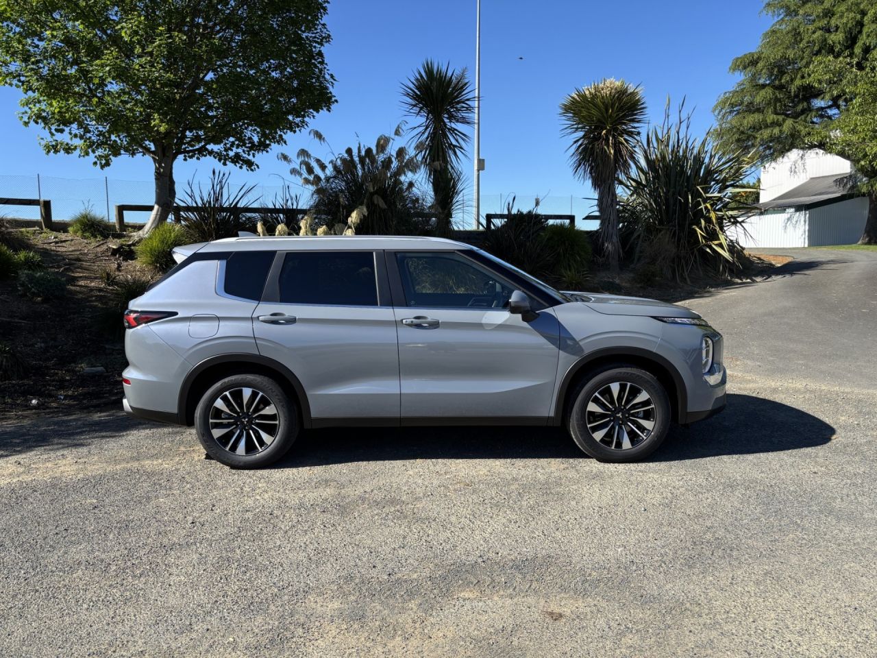2025 Mitsubishi Outlander Suv Ls 2.5p/cvt 2wd Petrol Suv 5 Seat For Sale At $43,990 In Waikato ...