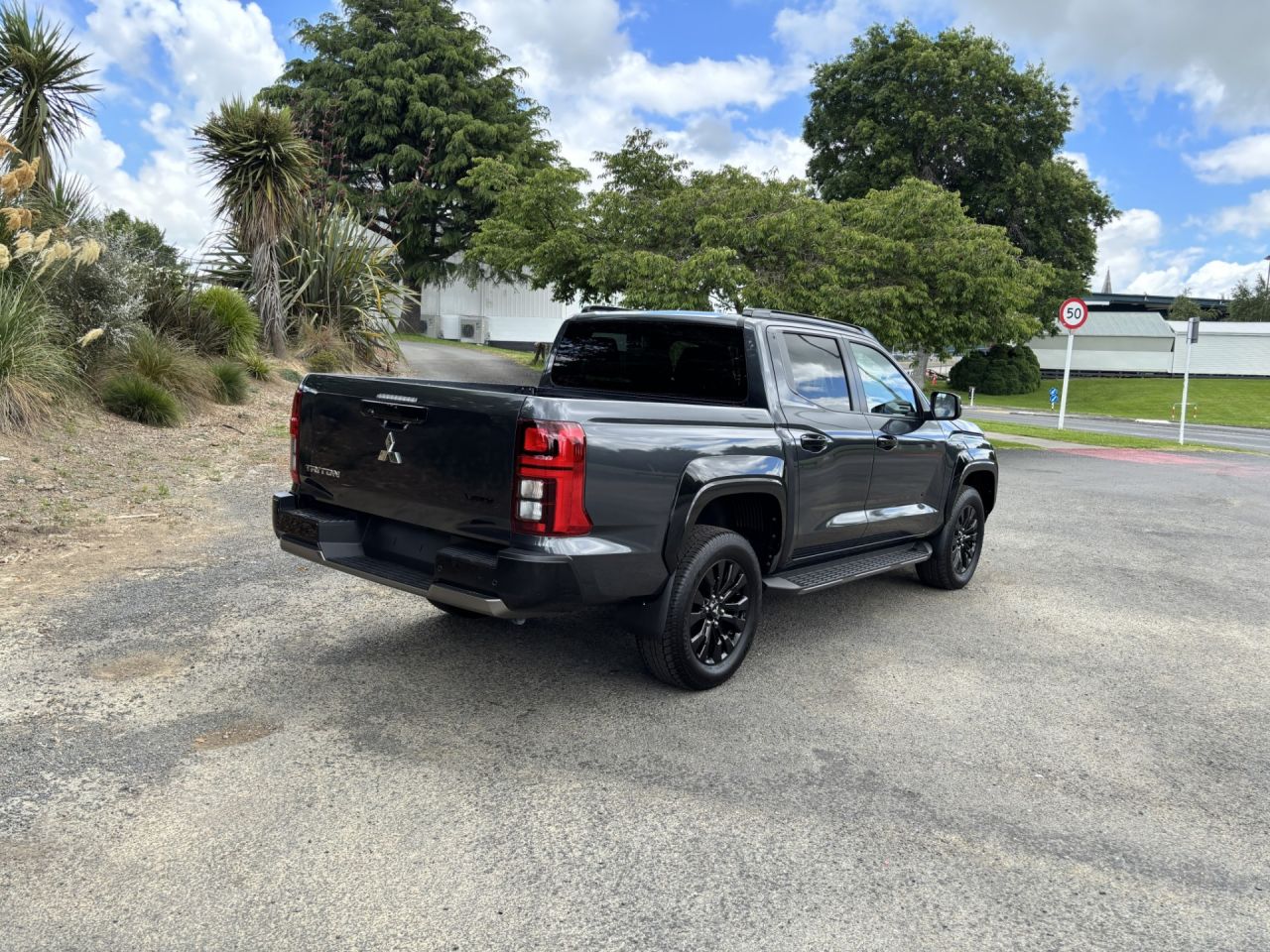 2025 Mitsubishi Triton Ute Dc Vrx 6at 2.4dt/6at Auto Leather Turbo For Sale At $51,990 In ...