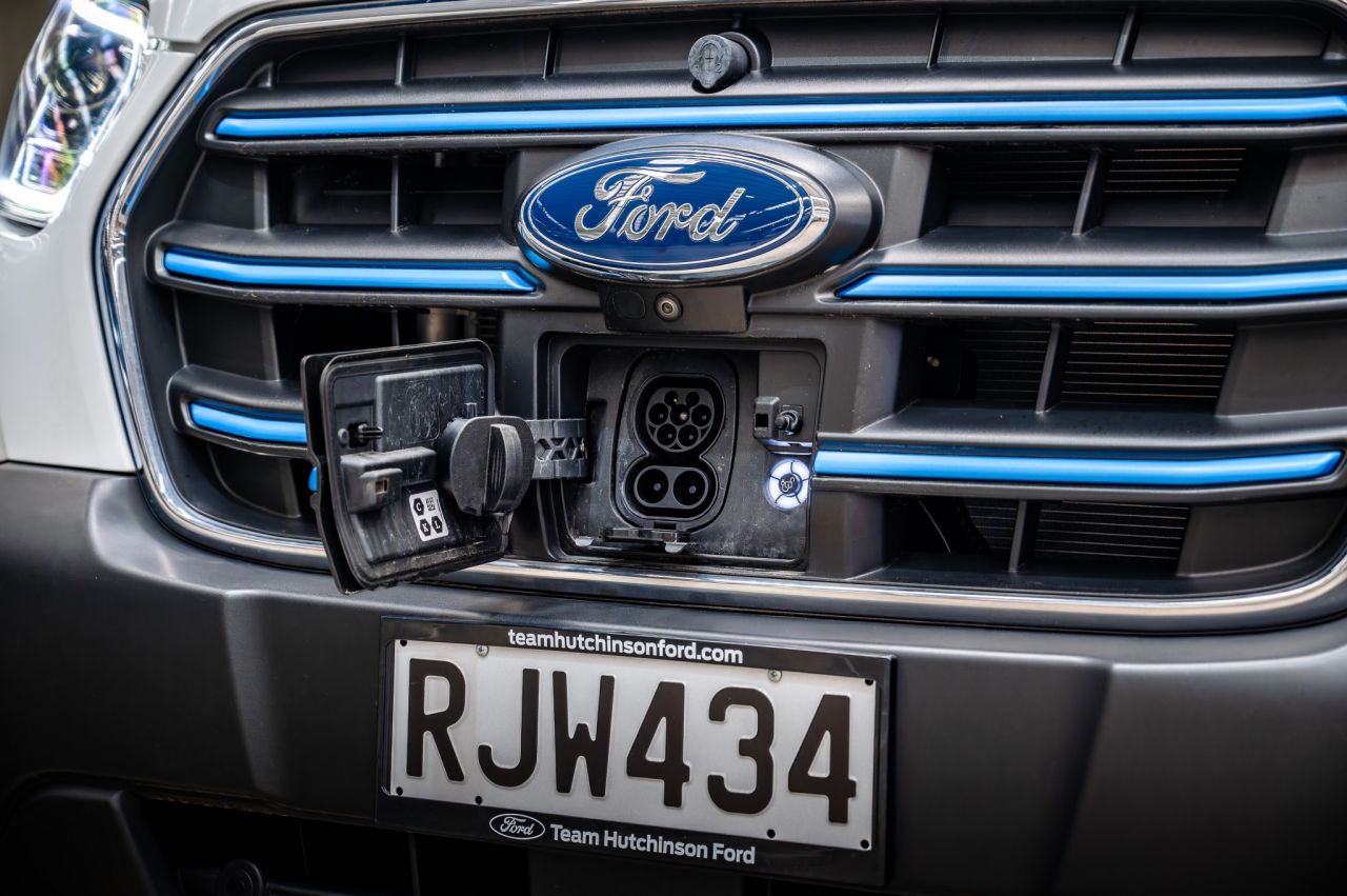 2025 Ford Transit 350l Lwb Van 75kwh For Sale At $49,990 In Canterbury ...