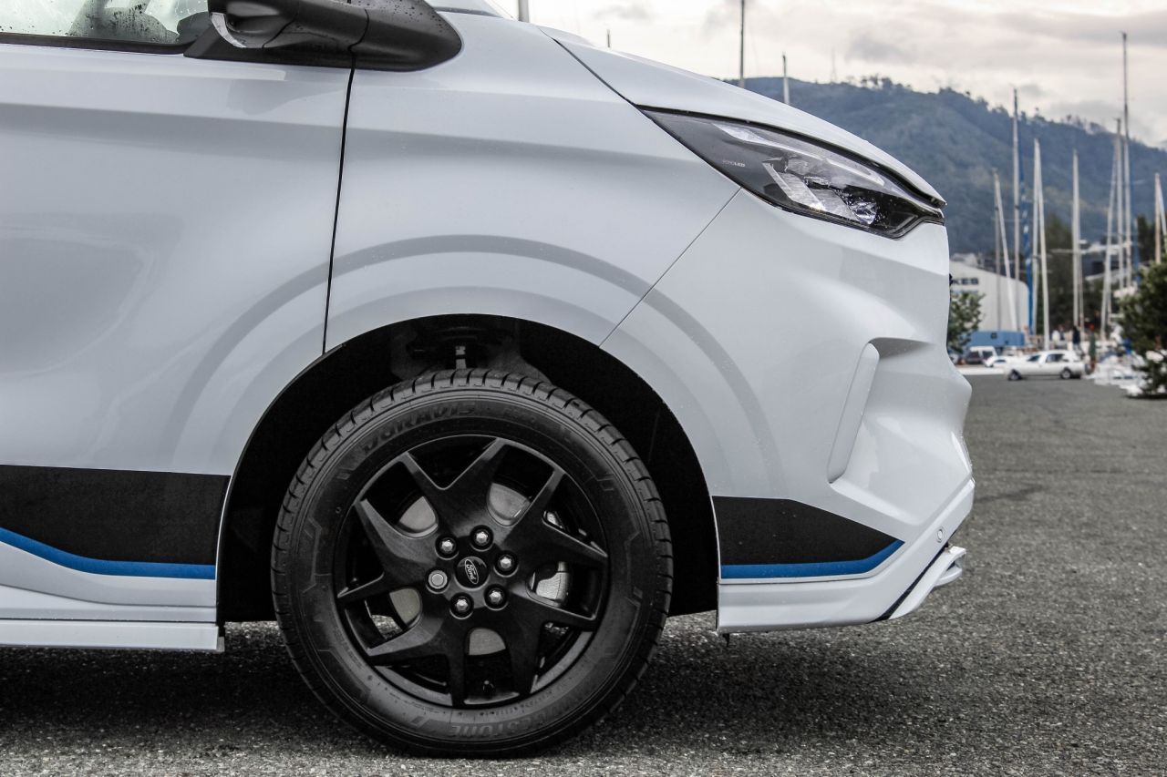 2025 Ford Transit Tourneo Custom 320l Sport For Sale At $75,990 In ...