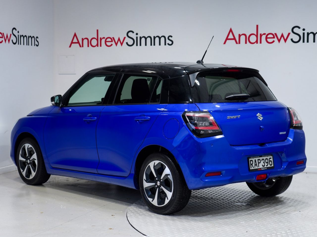 2025 Suzuki Swift Rsc 1.2pmh 4dr Hatch For Sale At $25,990 In Auckland ...