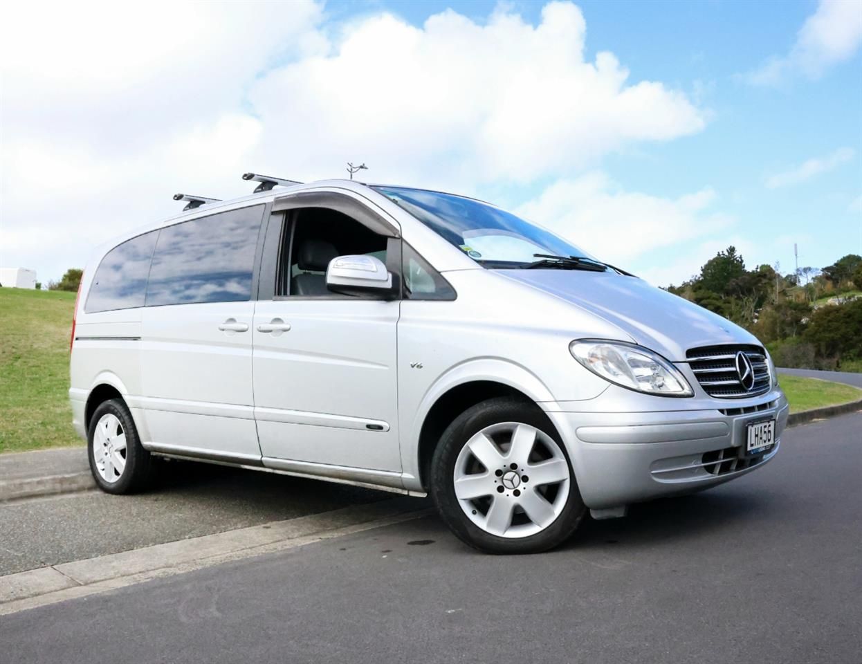 2010 Mercedes-benz Sprinter Van V 350 Trend, 3.5l, 8 Seater, Half ...