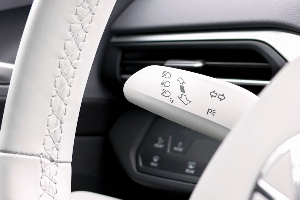 Master NZ Roundabout Rules: Safe & Smooth Driving Guide